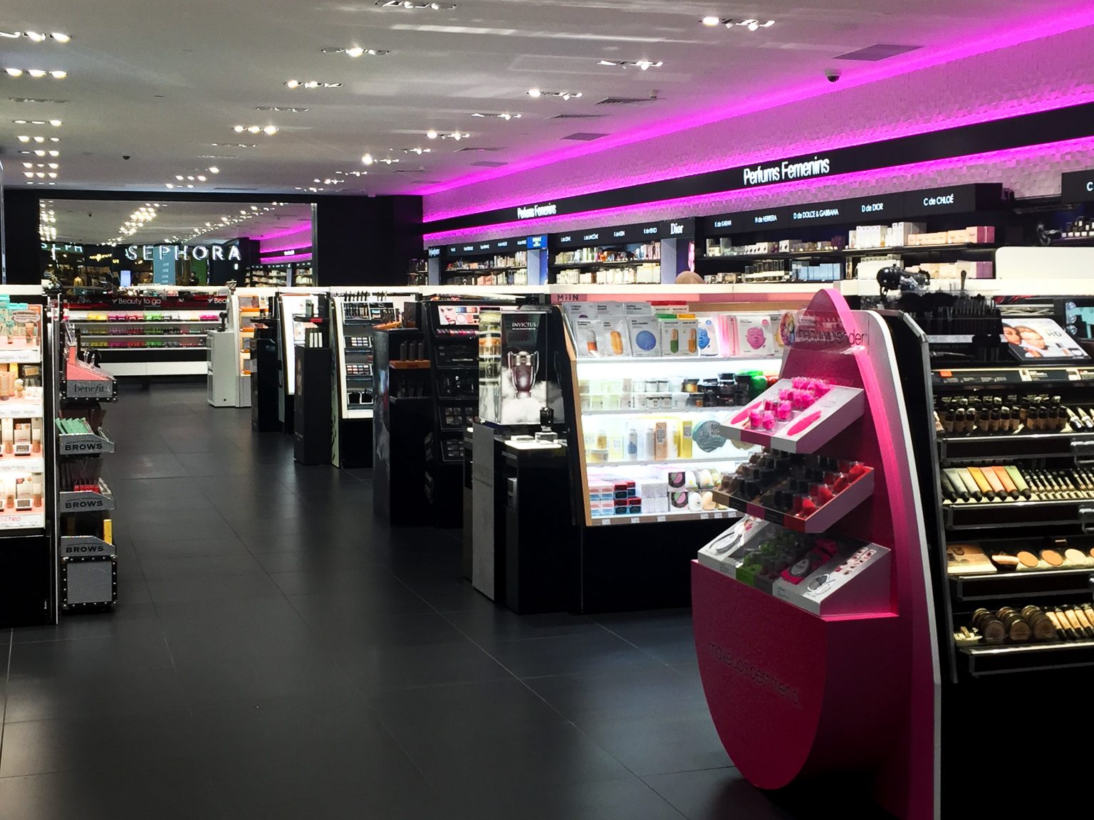 Sephora Cosmetics | Clip Arquitectes